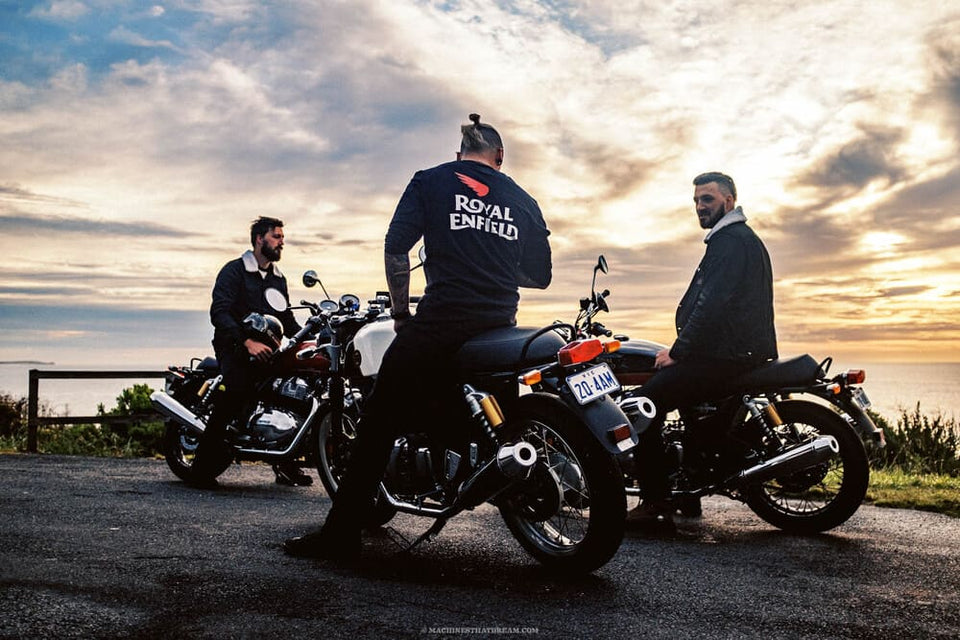 The Complete Guide to Motorcycle Group Riding | SA1NT