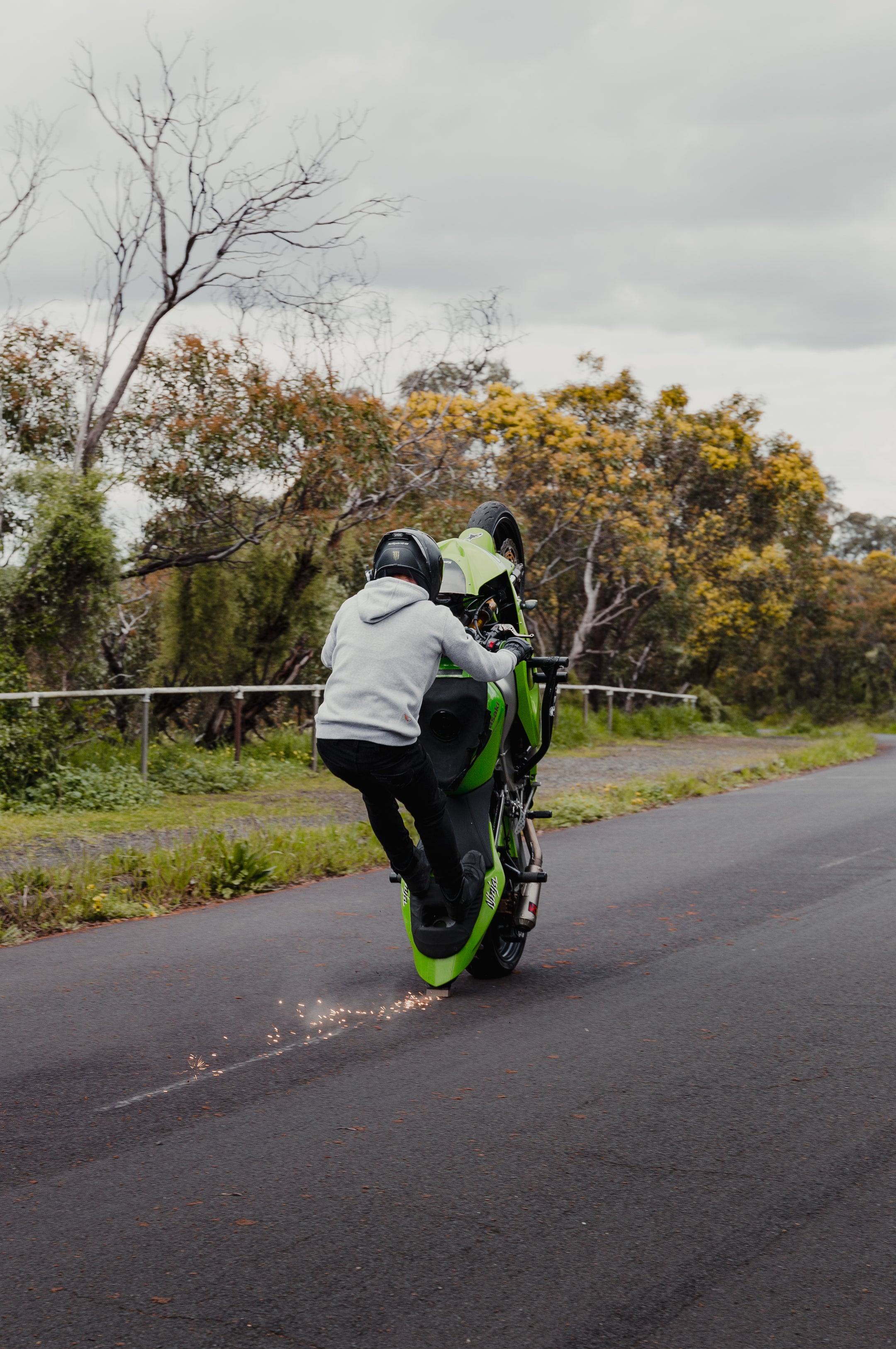 The Ultimate Guide for Motorcycle Riding Positions | SA1NT